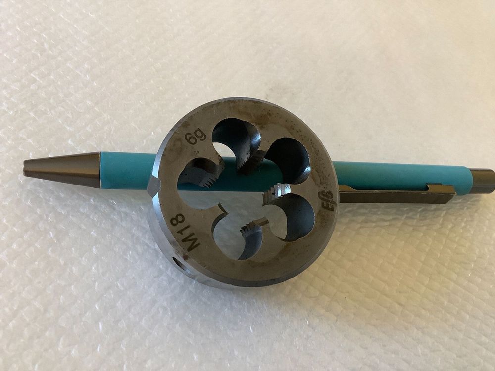 M18 Schneideisen Filière, Neu von ESO Swiss (Gebraucht) in Widnau für CHF 28 – mit Lieferung auf ...