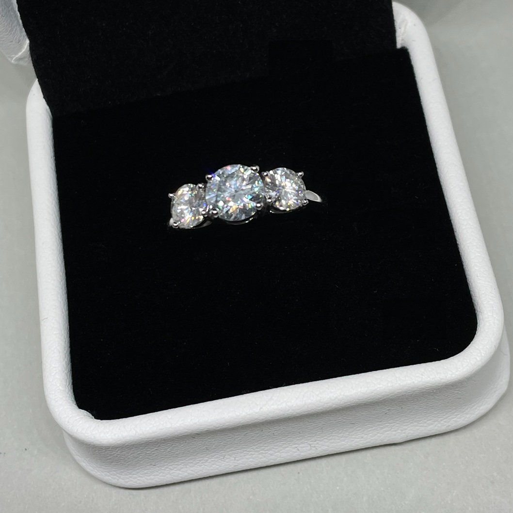 Moissanite Ring, Sterlingsilber 2 ct Gr. 54 mit Zertifikat (Neu (gemäss ...