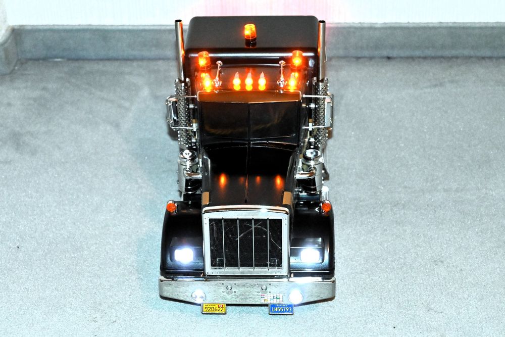 Tamiya King Hauler, 1:14, Black Edition, MFC-03, LED-Licht (Neu (gemäss ...