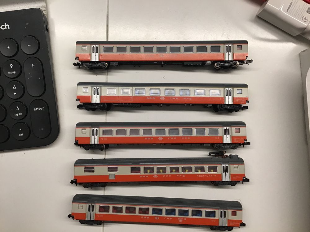 Minitrix N SBB CFF FFS Wagen Set, 5 Stück, mit kleinen Defek (Gebraucht ...