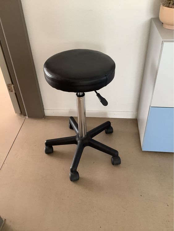 Rollhocker schwarz Drehstuhl | Kaufen auf Ricardo