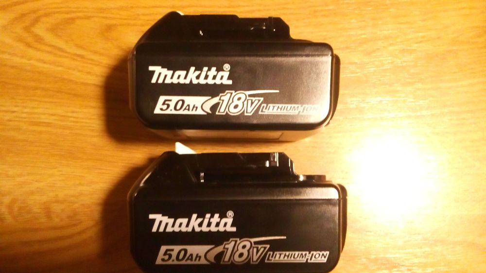 Makita 5Ah Akkus (Neu und originalverpackt) in Winterthur für CHF 170 ...