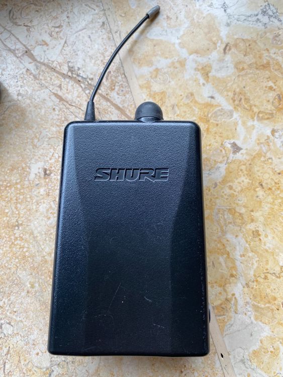 SHURE In-Ear Personal Monitoring System PSM 200 (Gebraucht) in Riehen ...