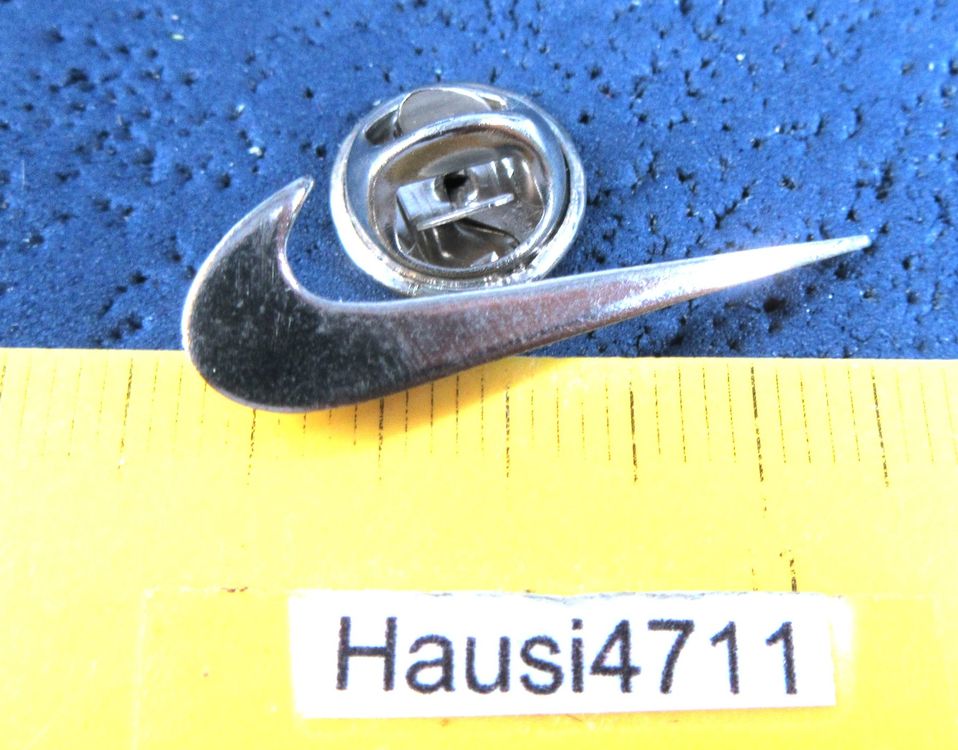 NIKE SPORT LOGO PIN SILBRIG | Kaufen auf Ricardo