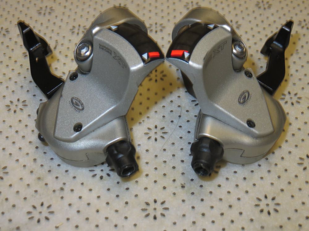 Shimano XT Schalthebel M750 9-Fach 3x9 SLM-750 Shifter | Kaufen auf Ricardo