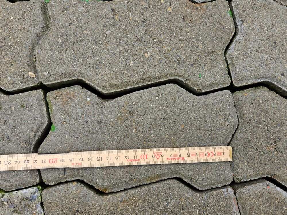 Verbundsteine / Pflastersteine "Zickzack" palettisiert (Gebraucht) in ...