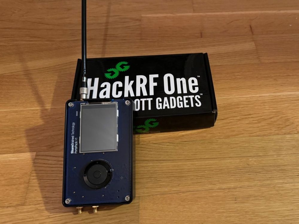 HackRF One + PortaPack H1 (Gebraucht) in Sion für CHF 249 – mit ...