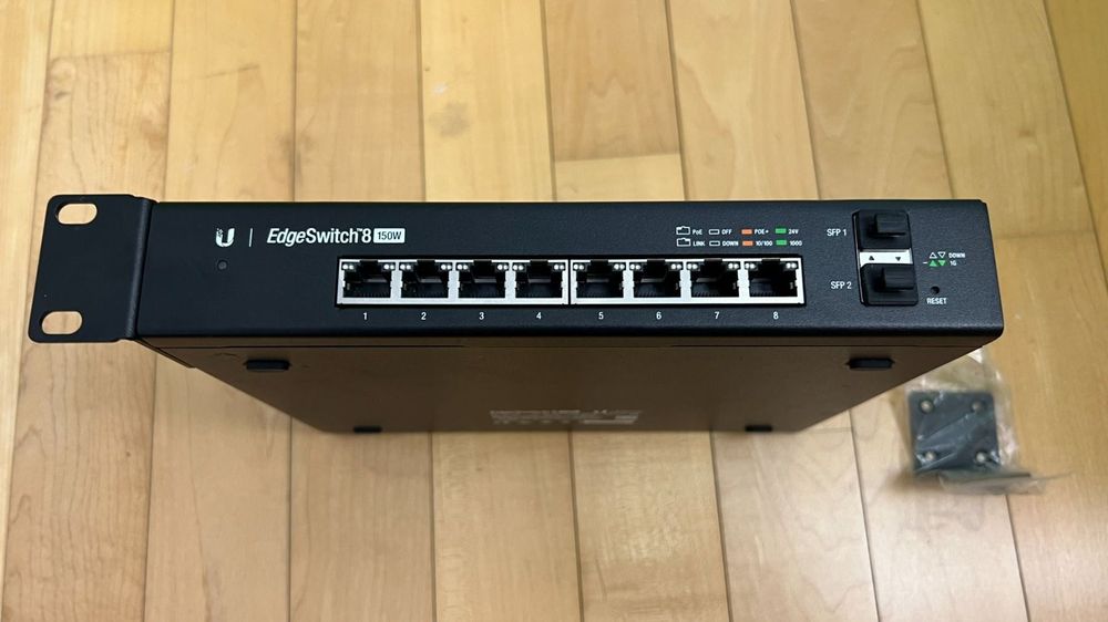 Unifi Edge Switch 8 Port + 2 SFP, 150W PoE (Gebraucht) in Balgach für ...