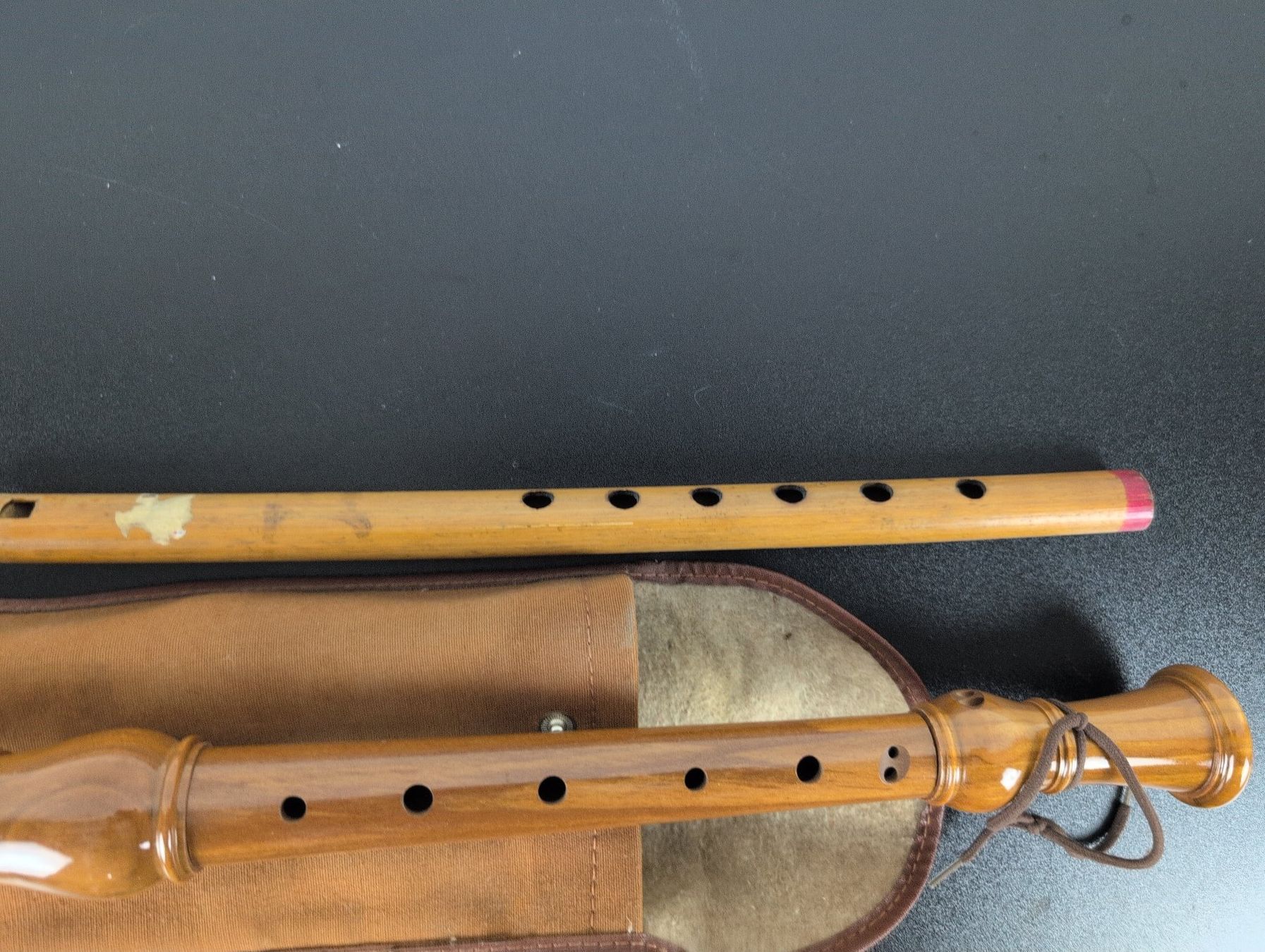 Holz Blockflöte / Altflöte mit Etui 🎶🎶🎶 (Gebraucht) in Zürich für CHF 7 ...