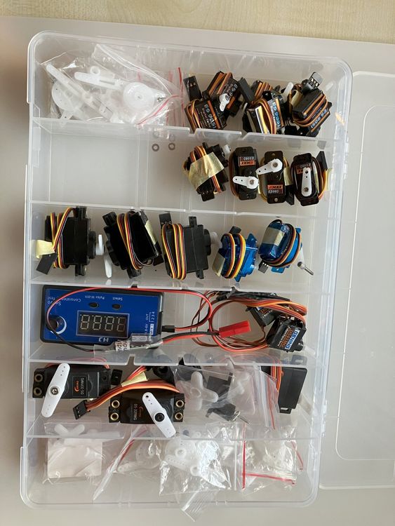 Diverse Servos für RC-Modele, Servo-Checker | Kaufen auf Ricardo
