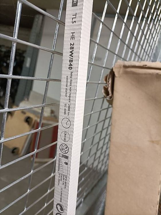 Philips Master TL5 HE Leuchtstoffröhren 28W 840 (Gebraucht) in ...