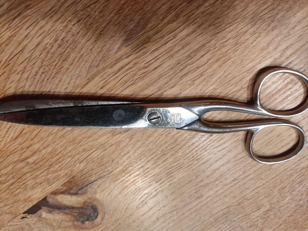 Schere, Solingen mit Wal-Logo, Edelstahl, 18 cm lang (Gebraucht) in ...