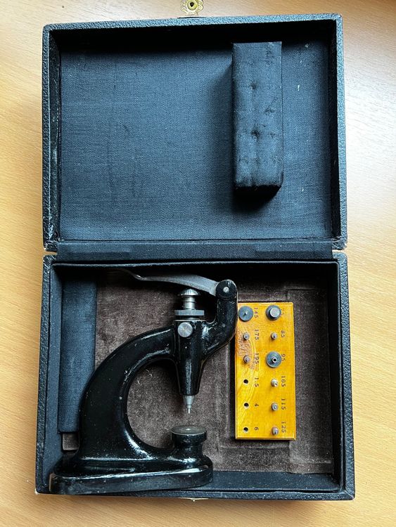 Bergeon Nietpresse Uhrmacher Werkzeug Vintage Le Locle Sc... (Gebraucht) in Hinwil für CHF 159 ...