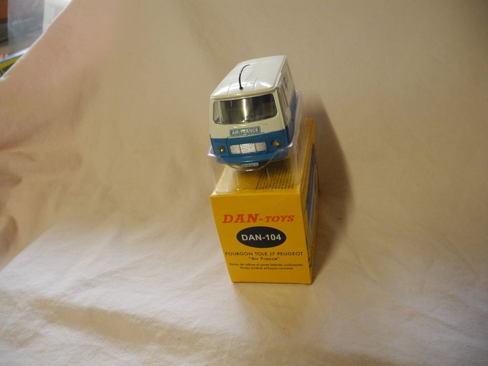 DAN-TOYS NR. DAN-104 PEUGEOT J 7 AIR FRANCE MIB | Kaufen auf Ricardo