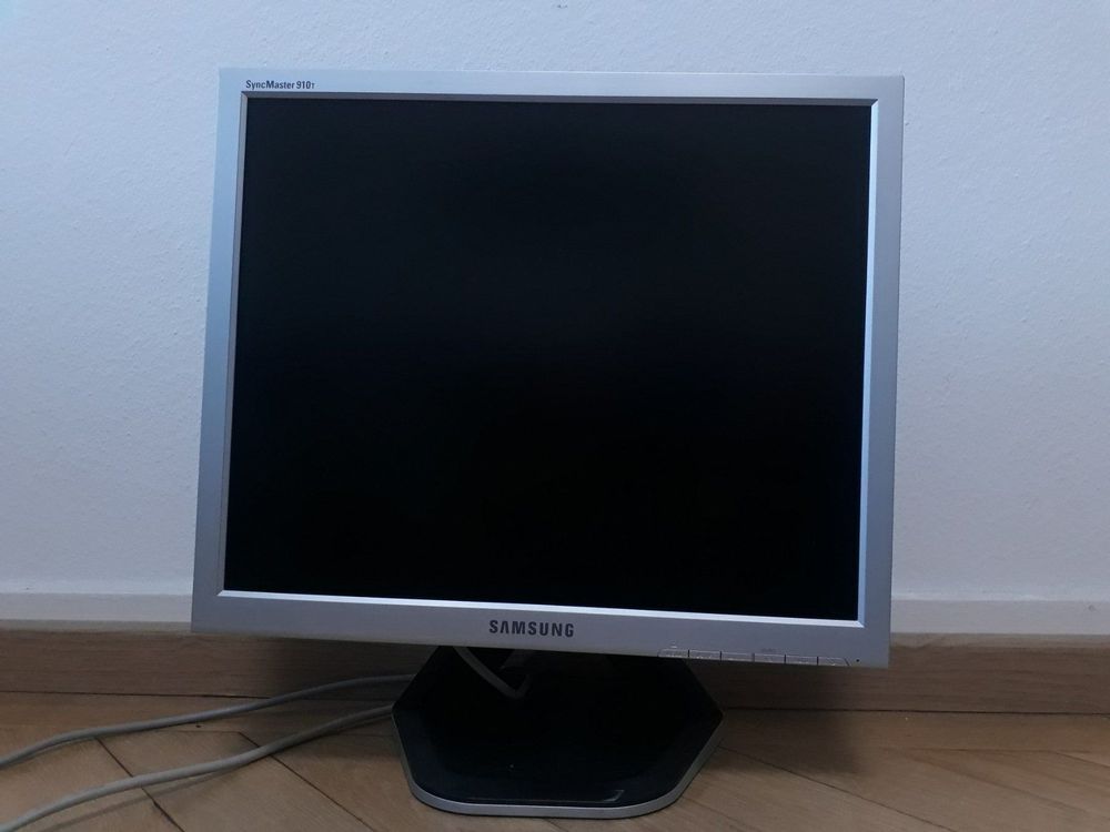 Samsung SyncMaster 910T 19"/48,3 cm (Gebraucht) in Glattpark(Opfikon ...
