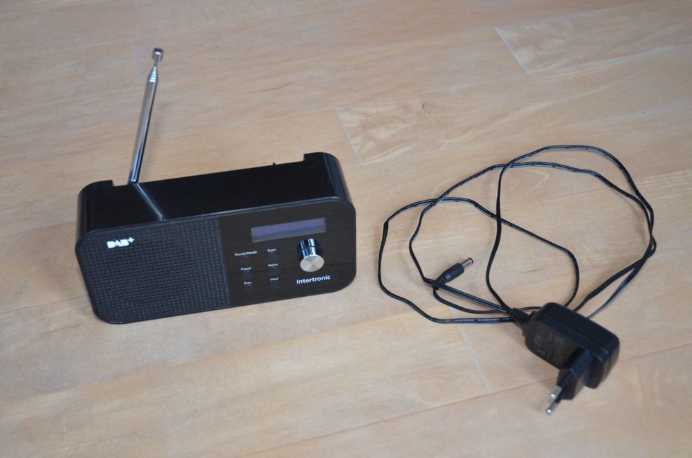 DAB+ und FM Radio Intertronic (Gebraucht) in Cavardiras für CHF 20 ...