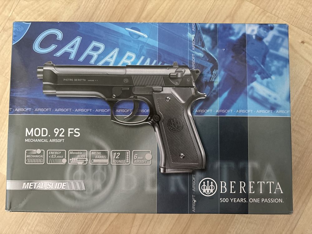 Airsoft Beretta Mod. 92 FS + Zielscheiben + Patronen (Gebraucht) in ...