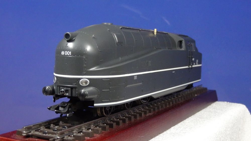 Märklin 39618, BR 61, DR, MFX Sound, Dampflok, BR 61001, (Neu (gemäss ...