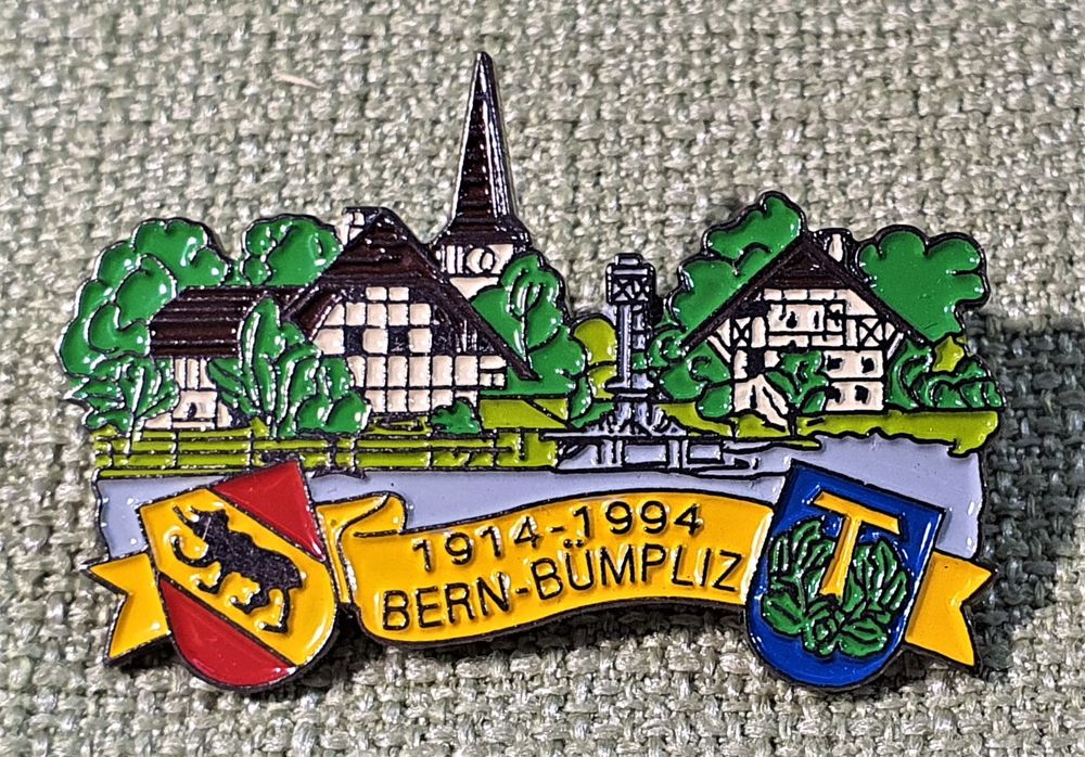 O211 - Pin Bümplizer Zeitung Bern - Bümpliz 1919 - 1994 (Gebraucht) in Reinach BL für CHF 2 ...