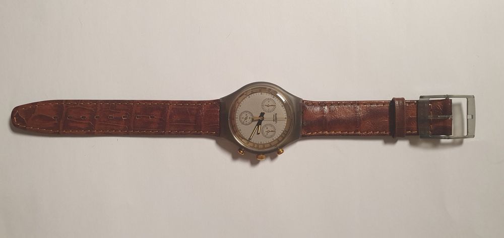 GOLDFINGER Swatch Chrono (SCM100) | Kaufen auf Ricardo