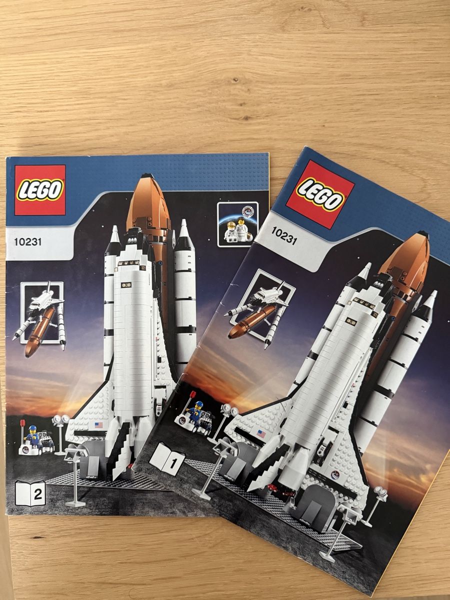 Lego Space Shuttle 10231, très bon état!🚀👨‍🚀 (Gebraucht) in Gorgier für ...