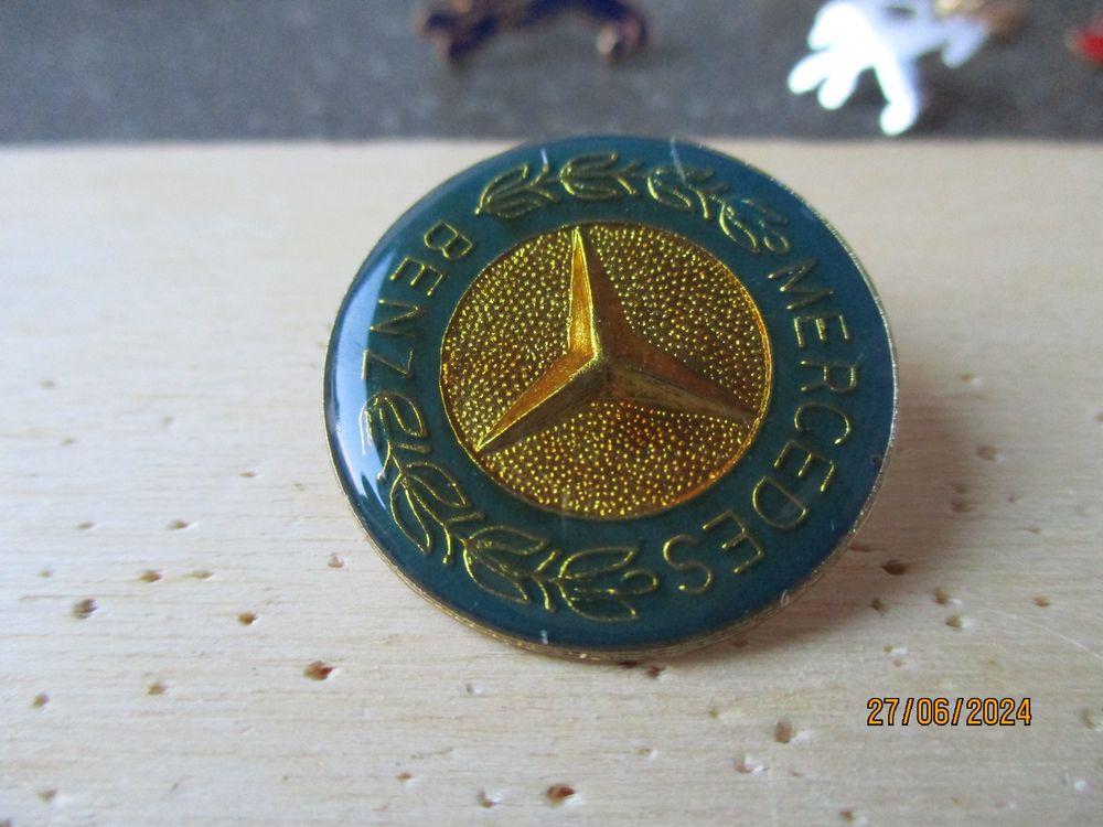 Mercedes Benz Logo Pin (Neu (gemäss Beschreibung)) in Felsberg für CHF ...