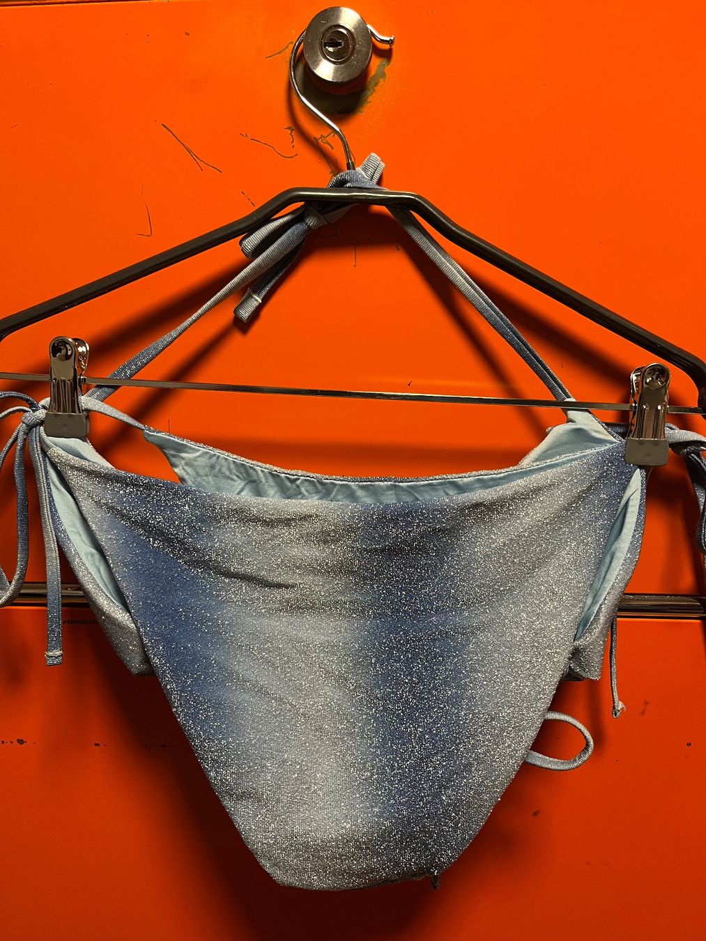 Bikini Calzedonia taille L bleu sparkle super bon état (D'occasion) à ...