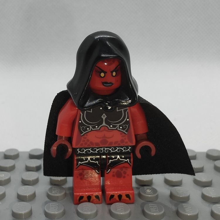 LEGO, Minifigur "NEXO KNIGHTS, Lavaria" (Gebraucht) in Luzern für CHF 5 ...