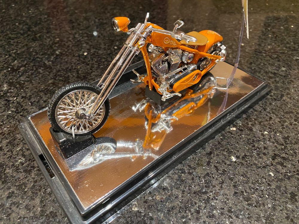 Jada Toys Von Dutch Cruel World Chopper 1:18 (Gebraucht) in Bauma für ...