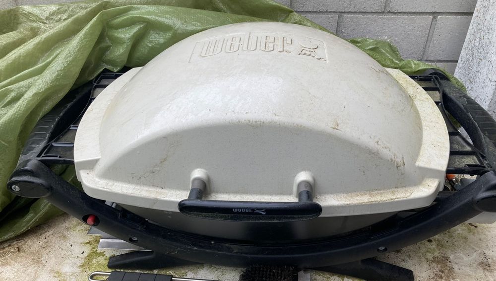 Grill Weber Q200 (Gebraucht) in Villars-sur-Glâne für CHF 50 – nur ...