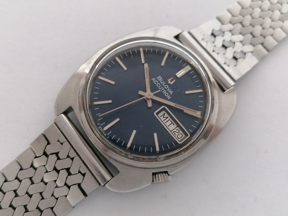 Bulova Accutron Kaliber 2182 (Gebraucht) in Basel für CHF 121 – mit ...