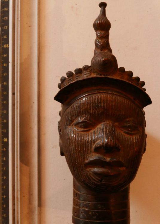 Statue Africaine en métal (D'occasion) à Genève pour CHF 200 – retrait ...