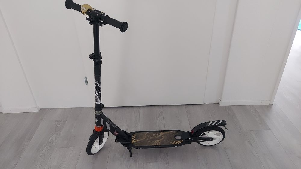 Scooter / Trotti TOWN RIDER faltbar (Gebraucht) in für CHF 20 – nur ...