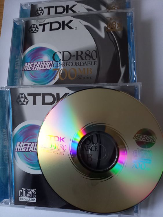 CD-R80 700MB Metallic 80MIN (Gebraucht) in Wengi b. Frutigen für CHF 1.5 – mit Lieferung auf ...