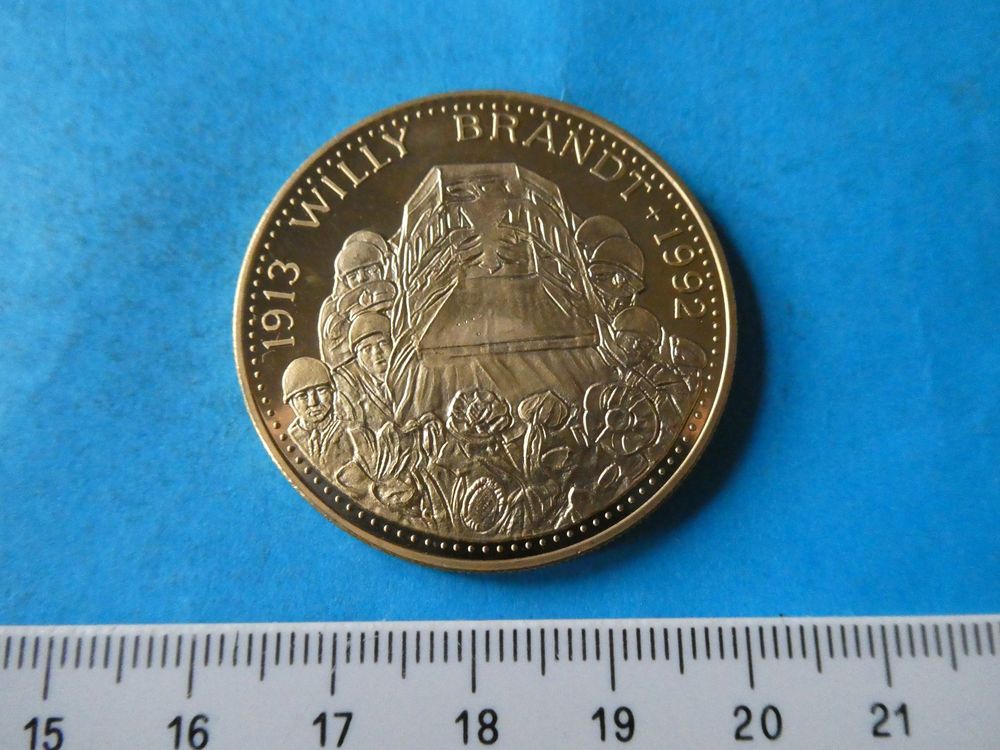 Willy Brand 1913-1992, vergoldete Medaille PP 40 mm (Neu (gemäss ...