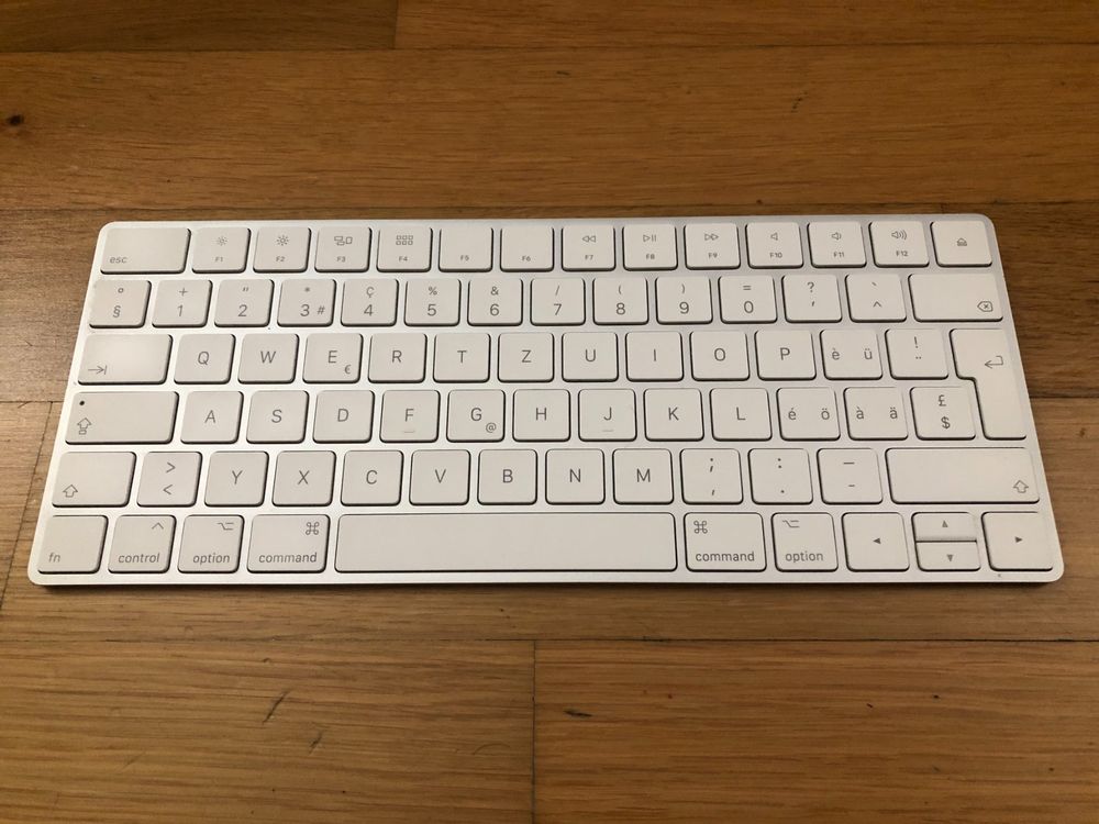 Apple Magic Keyboard CH (Gebraucht) in Zürich für CHF 32 – mit ...