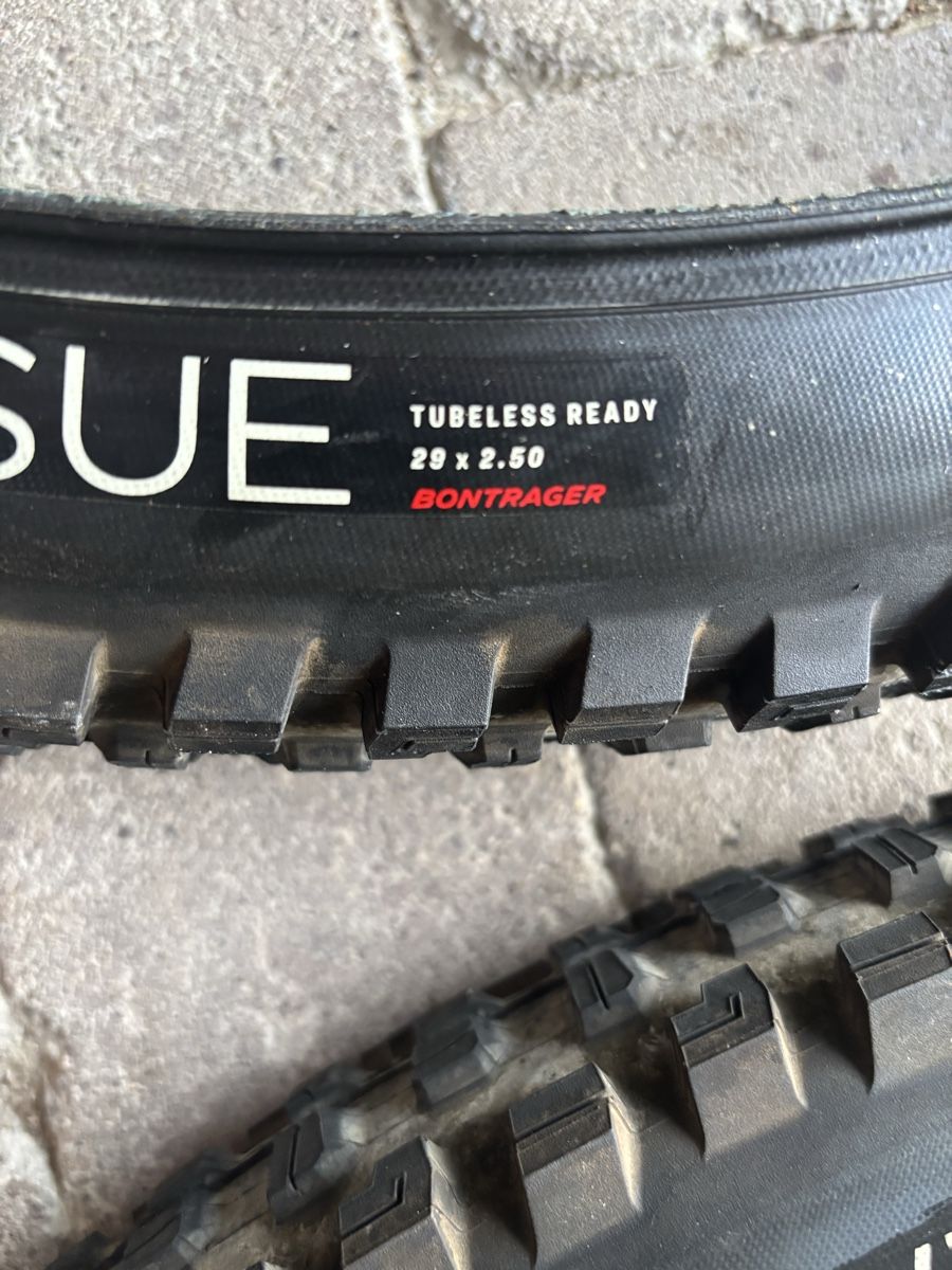 2 Mountain Bike Reifen Bontrager XR5 Team Issue (Gebraucht) in Schinznach Dorf für CHF 25 – mit ...