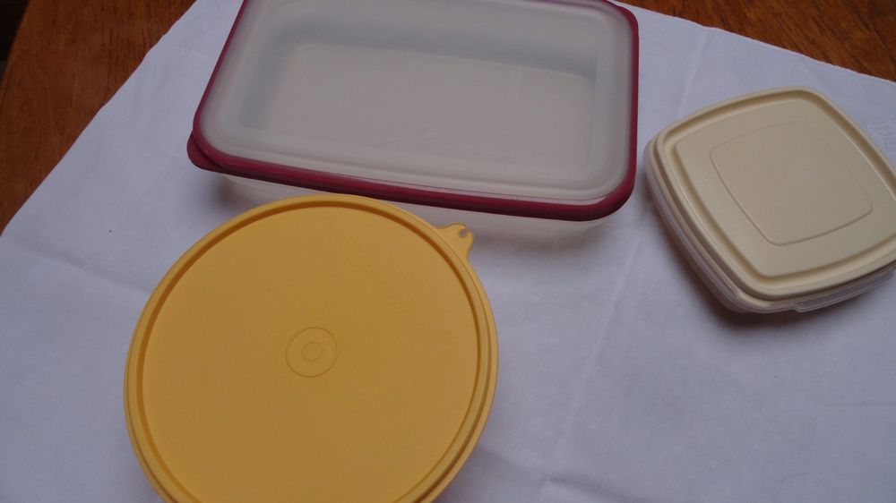 Tupperware Schüssel 1.2lund zwei Curver Behälter 2.5l u 0.5l | Kaufen ...