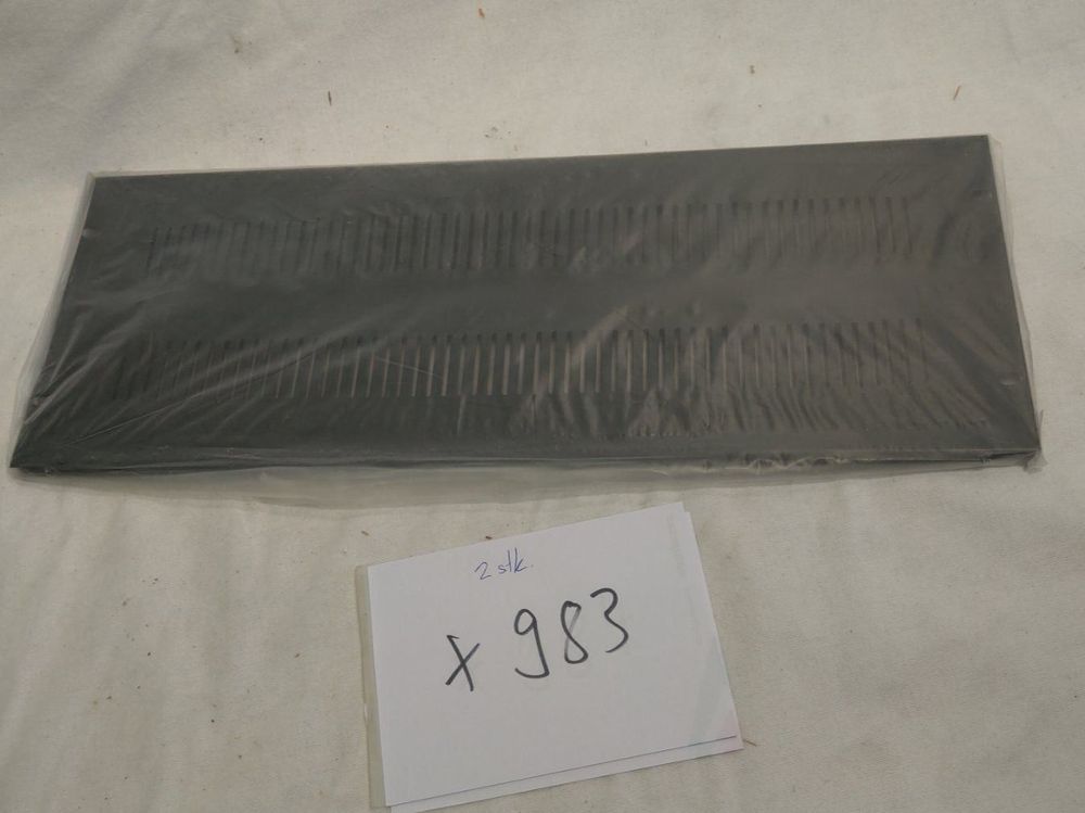 2stk. neue 4HE Rackblenden (x983) (Neu (gemäss Beschreibung)) in Däniken SO für CHF 9.5 – mit ...