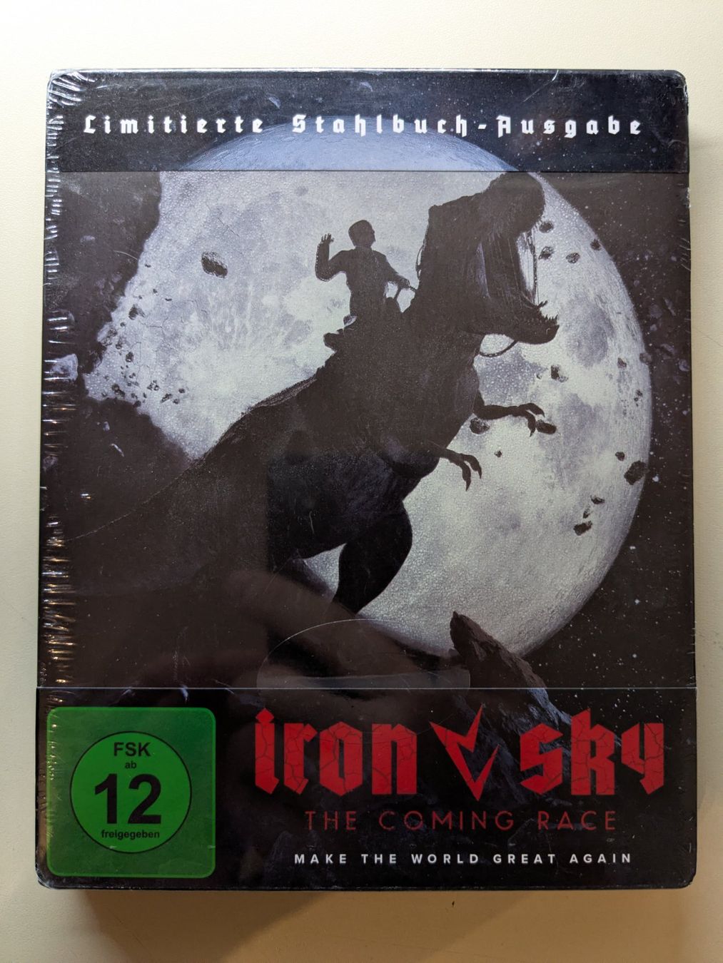 Iron Sky 2: The Coming Race - Steelbook [Blu-ray/neu&OVP] (Neu und ...