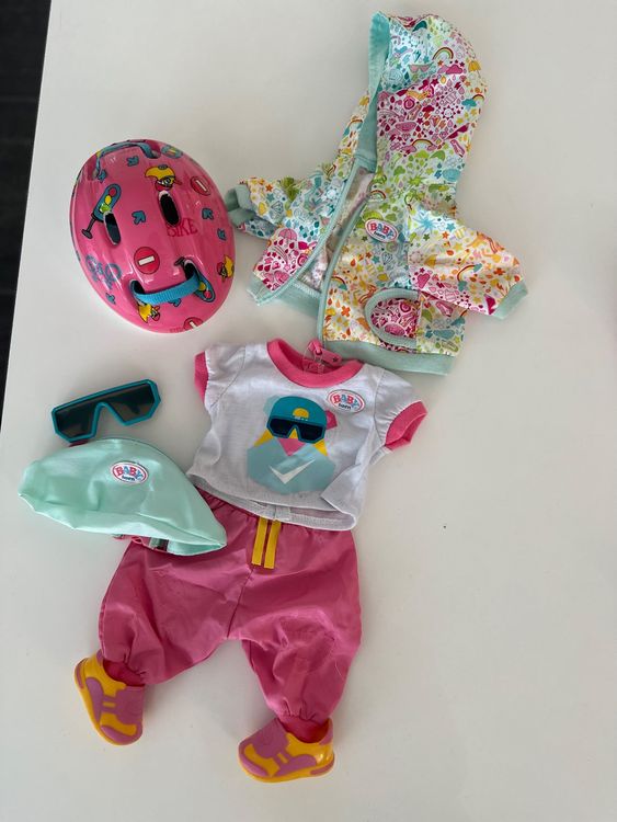 Original Baby Born Kleider - 2 Sets (Gebraucht) in Nänikon für CHF 31 ...