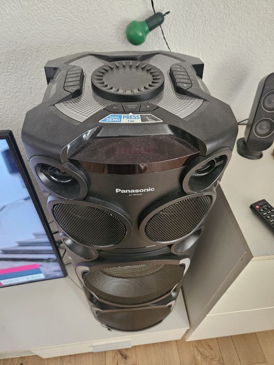 Panasonic Partybox Lautsprecher mit LED Beleuchtung (Neu (gemäss ...