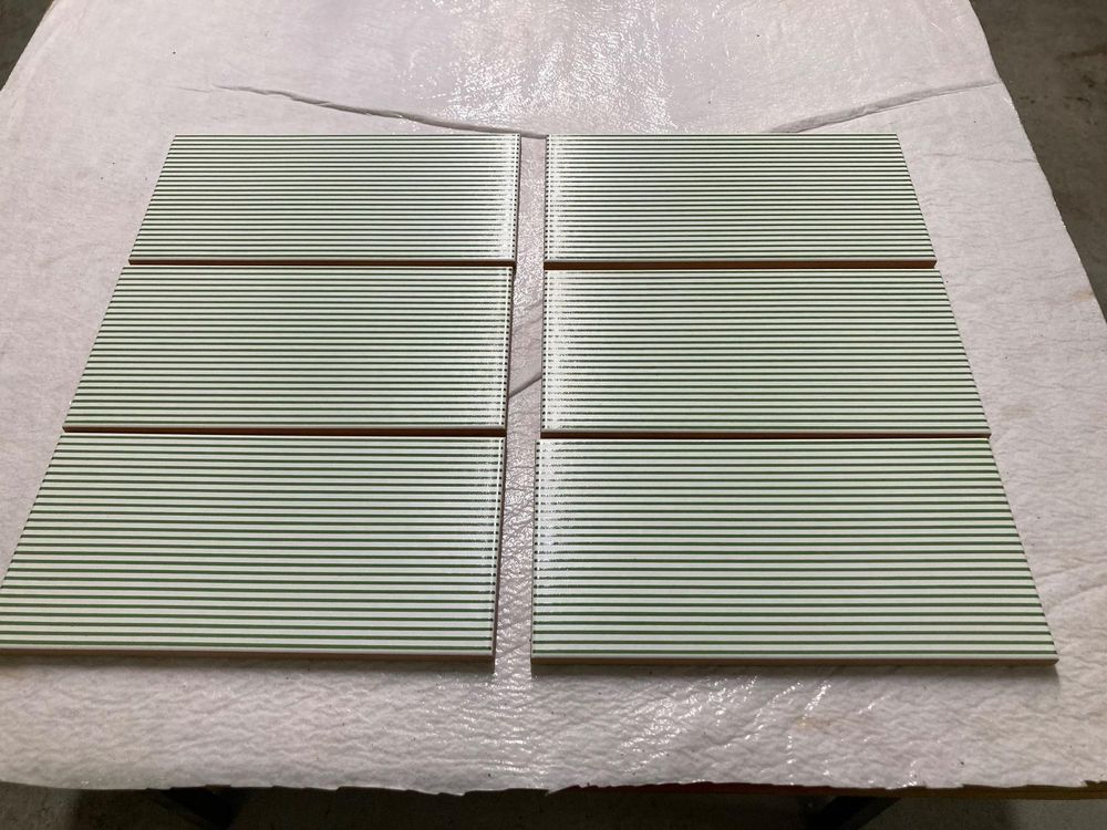 6 grün / weisse Wandfliesen gestreift, Vintage Fliese, 70er | Kaufen ...