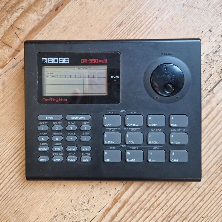 Synthesizer BOSS Dr. Rhythm DR-550 MK ll (Gebraucht) in Schüpfen für ...