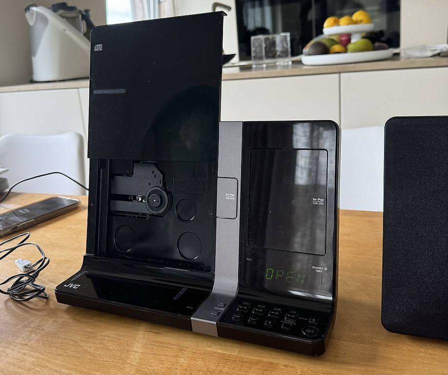 Home Audio Micro System - Typ: JVC UX-VJ5 (Gebraucht) in Wettingen für ...