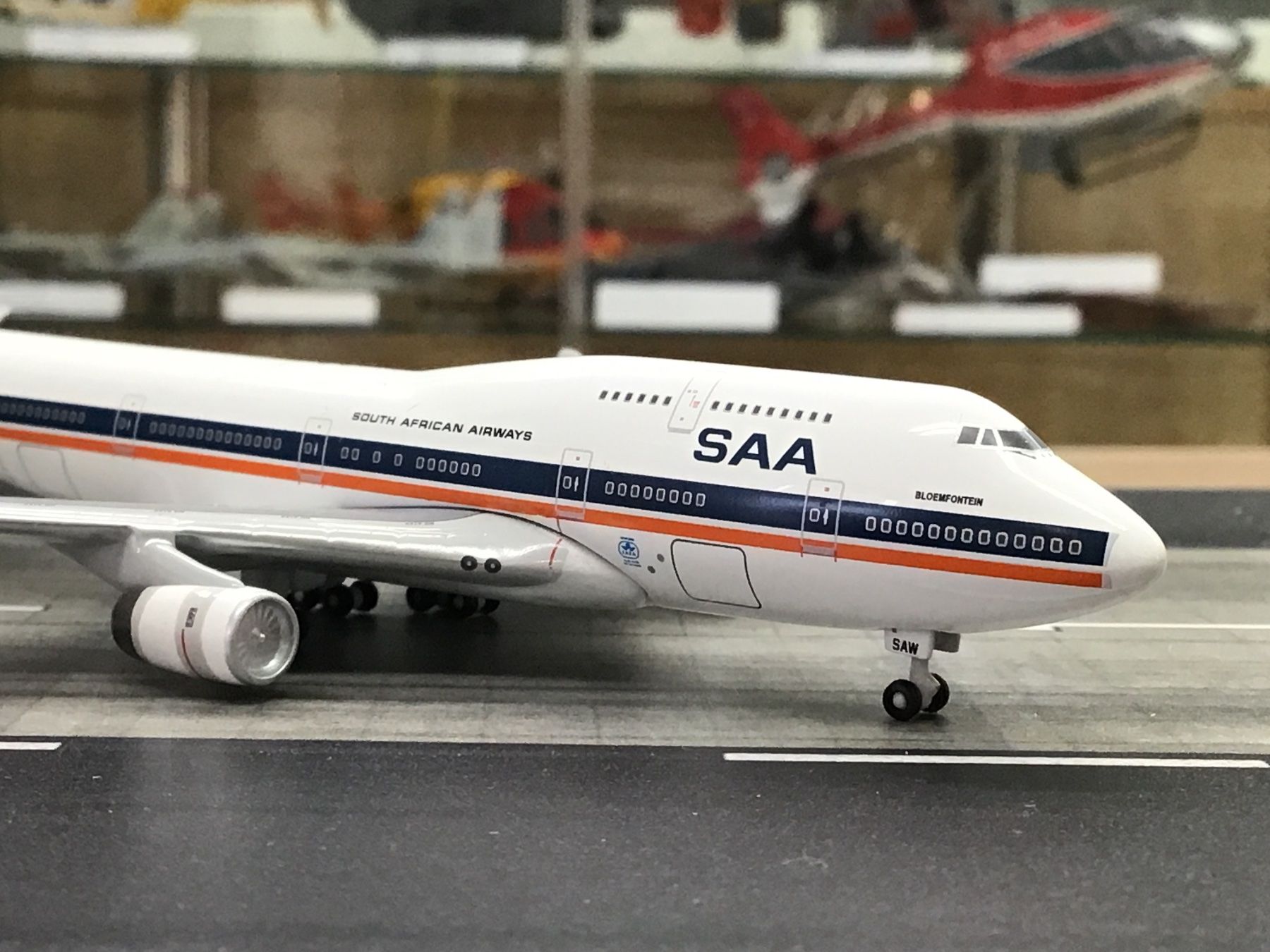 SAA Boeing 747-200 Modellflugzeug - 1:500 Sammlerstück (Neu (gemäss ...