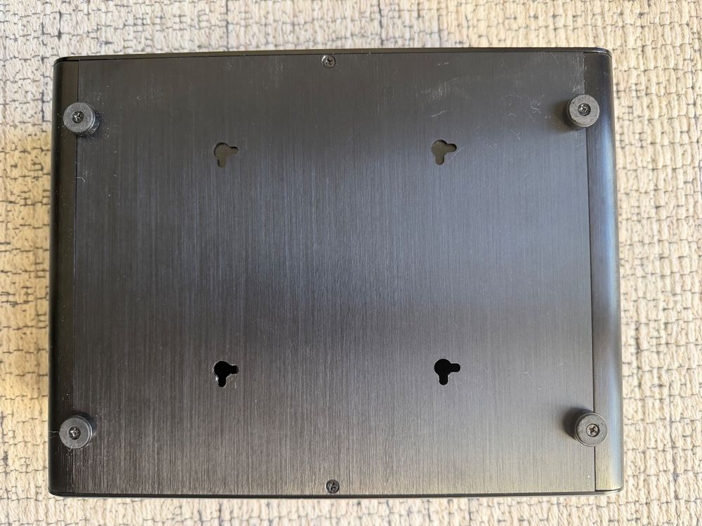 Akasa Euler MX Plus Mini-ITX PC Case Fanless Silent (Gebraucht) in ...