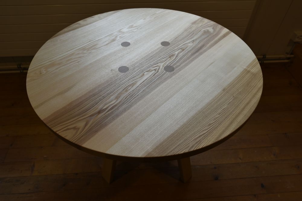 Designer Tisch BuzziMilk Table von BuzziSpace (Neu (gemäss Beschreibung)) in Lichtensteig für ...