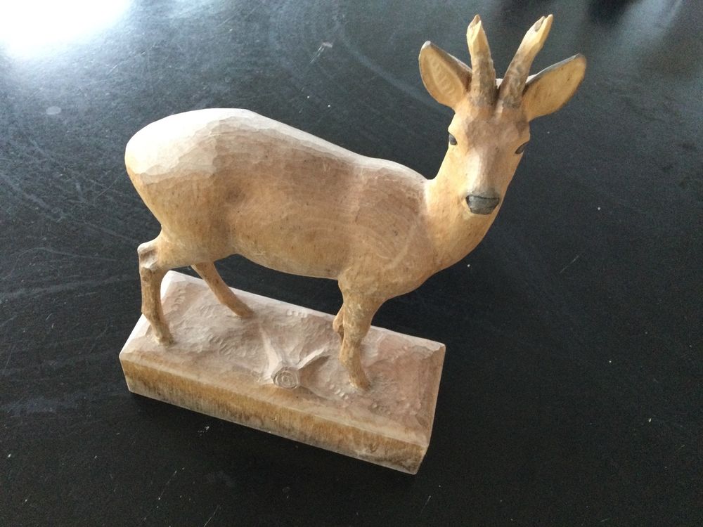 Hans Huggler Brienz Reh geschnitzt (Gebraucht) in solothurn für CHF 135 ...