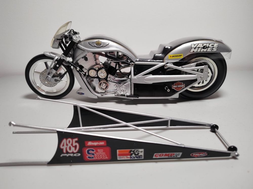 Harley Davidson NHRA Pro Stock Bike Model (Gebraucht) in Bachenbülach ...